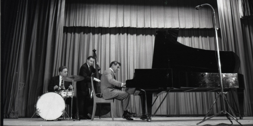 Book Review: "Leonard Bernstein and the Language of Jazz" - Prominent ...