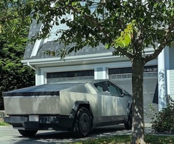 Visual Art and Design: A Design Controversy on Four Wheels - The Tesla ...